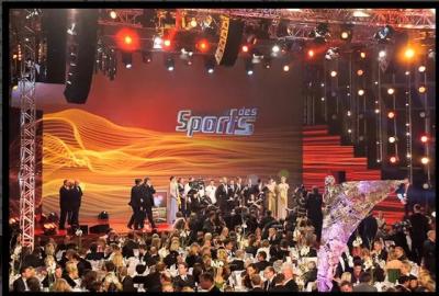 China Stage Hanging P3.91 1500nits Rental Led Video Wall SMD2121 for sale