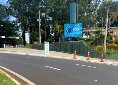 Chine En dehors de fixé sur colonnes affichage à LED l'armoire extérieure de fer de P10 960X960MM que la haute le mur visuel de la vitesse de régénération HD LED à vendre