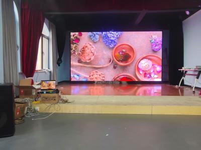 中国 P2.5は2年の表示制御装置カード フル カラーRGBを640*640 Mm 640x640 Mm 160*160mm 160000cd/m2 1/32scan導いた 販売のため