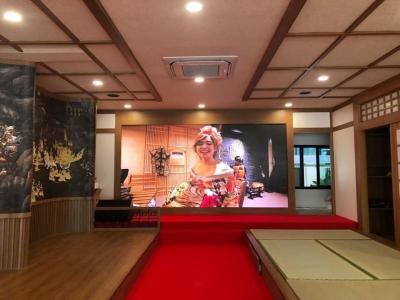 Cina Piccolo tabellone per le affissioni di fusione sotto pressione principale dell'interno del pannello del gabinetto dello schermo di visualizzazione del passo P3 di alto difinition 576*576mm in vendita