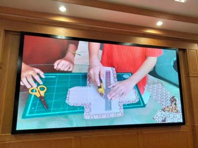 Cina Display LED a colori interni con configurazione di pixel da 4 mm e 62500 pixel per metro quadrato per alta risoluzione in vendita