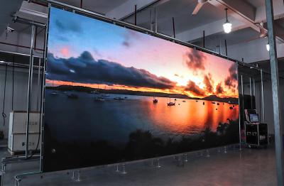 中国 室内用ソリューション フルカラーLEDディスプレイ P4壁掛けLEDビデオ壁パネル 販売のため