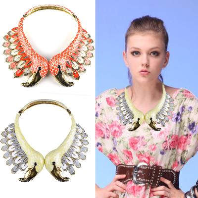 China vintage women New arrival jewelry statement necklace,fashion flower bird necklace for sale