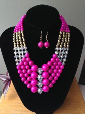 China Fashion Exporting designs Four layers bead chain floral pendant symmetry necklace for sale