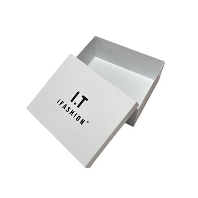 China Customizable Logo Wholesale White Kraft Packing Paper Box Corrugated Cardboard Carton Box for Shipping or Mail for sale