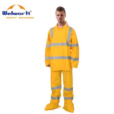 Cina Aggiornate il vostro attrezzo da pesca con R102 PVC/Polyester/PVC Hooded Rain Suit All-Season Wear in vendita