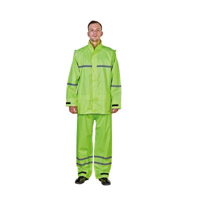 Cina Nastro riflettente con cappuccio abbigliamento per la pioggia in poliestere gommato PVC per attività all'aperto in vendita