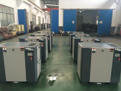 China High Pressure 0.7-1Mpa Compact Screw Compressor 15HP-60HP Three Voltage for sale