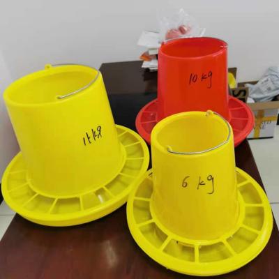 中国 15kgポリプロピレンの自動鶏の送り装置およびバケツ 販売のため