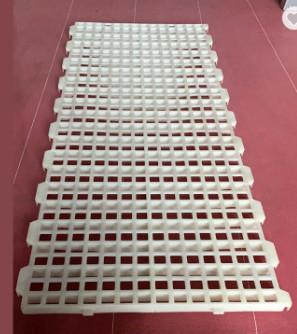 Cina Il pavimento di plastica della stecca del pollo di ventilazione del pollame ha personalizzato in vendita