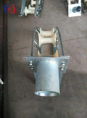 Cina Pulley a rulli di cavi per la posa di cavi rotazione flessibile MC ruote di nylon 450mm raggio di curvatura chiudibile proteggere dai danni in vendita