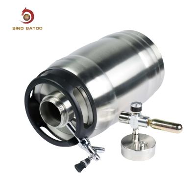 Cina regolatore di CO2 di Kit Vacuum Sinobatoo Qpumper With dell'erogatore della birra del mestiere 5l in vendita