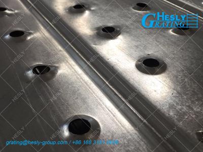 China Scaffolding Steel Planks | 250X3000mm | 1.6mm thickness | 40mm depth | Galvanized | HeslyGrating Factory, China for sale