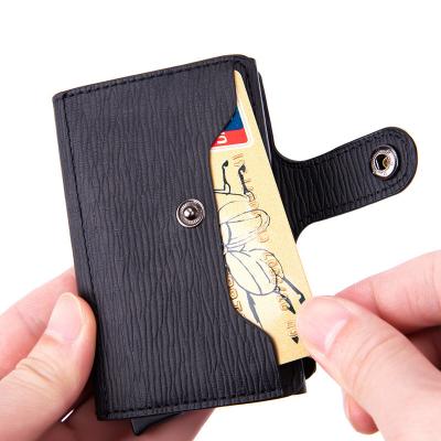 China PU Slim Wallet Carbon Card Case Kreditkartenhalter für Männer Pop-up-Kartenträger zu verkaufen