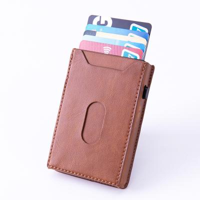 Cina 6.5cm * 9.8cm * 1.6cm Dimensione del pacchetto Logo personalizzato Imballaggio in pelle reale Portatori di carte di credito in vendita