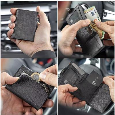 Cina PU Custom Trifold Leather Wallet RFID Blocking Men's Card holder Business Credit Carbon Fiber Wallet For Cards in vendita