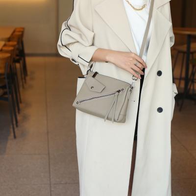 Cina Borsa da spalla in pelle originale su misura per donne in vendita