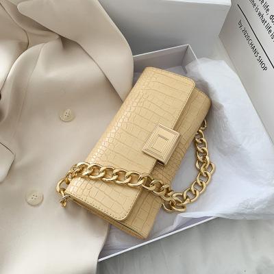 Cina Borsa per le ascelle da donna di moda 2020 Borsa da mano piccola quadrata con catena e modello di coccodrillo in vendita