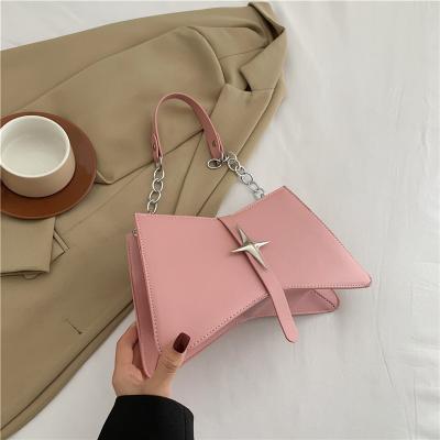 China Custom Logo 2024 Trendy Purse Thick Chain Small Tote Shoulder Bags for Women Handbag for sale