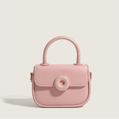 China Adjustable Women's Leather Shoulder Bag with Button Closure and Crossbody Function for sale