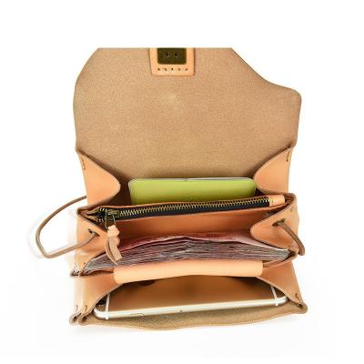 Cina Low MOQ Mix Modelli Legumi Pelle abbronzata Retro Pelle di mucca Mini Sacchetto quadrato per donne in vendita