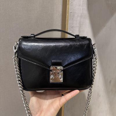Cina Borsa da donna in pelle originale per la moda 2024 in vendita