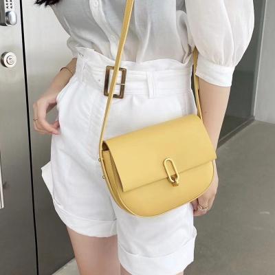 China Custom Logo Avaliable 2024 Semi-Circle Saddle Bag for Women in Genuine Leather for sale