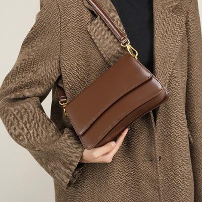 China Low MOQ Mix Models 2024 Luxury Design Mini Leather Flap Crossbody Sling Bags For Women zu verkaufen
