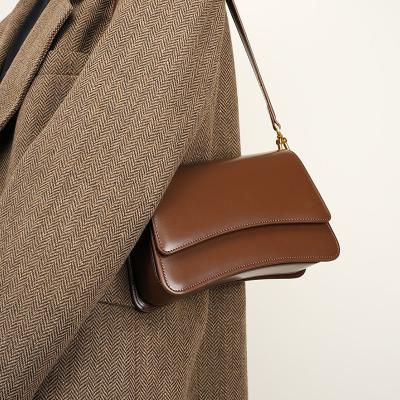 China Low MOQ Mix Models 2024 Luxury Design Mini Leather Flap Crossbody Sling Bags For Women zu verkaufen
