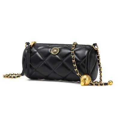 Cina Low MOQ Mix Models 2024 Young Girls Leather Handbags with Fashion Design and Chain Purse in vendita