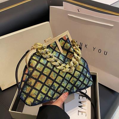 Cina La vita quotidiana delle donne luccicante Sequin Click Evening Clutch Borsa con catena di logo personalizzato in vendita