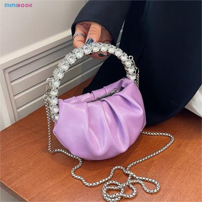 Cina Logo personalizzato Borsa da coppia femminile con polsino di luna con disegno in piatto chic e maniglia di diamanti in vendita