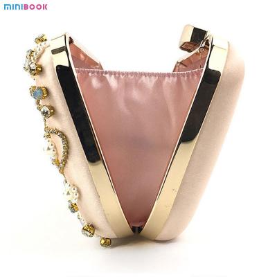 Cina Messenger Luxury Rhinestone Women Shoulder Clutch Bag with Diamond Pearls Beads OEM/ODM in vendita