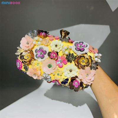 Cina Handmade Acrylic Evening Clutch Bag For Women Formal Party Rattan Evening With Silks And Satins Bag Bucket Evening Bag in vendita