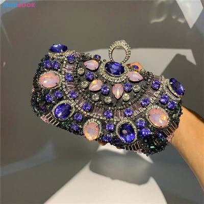 China Style Evening Bag Handmade Bags Spherical Round Beaded Flowers Ladies Peal Party Bag for sale