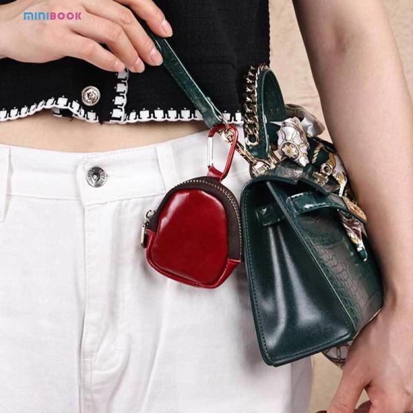 Quality Unisex Daily Life Genuine Leather Mini Earphone Shell Keychain with Carabiner for sale