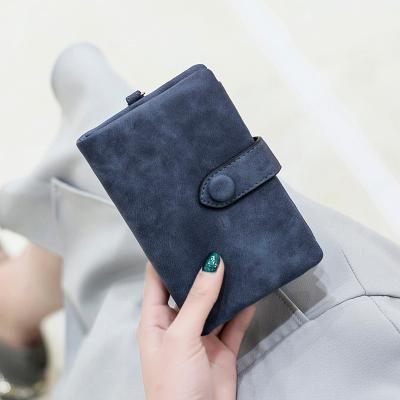 Cina Portafoglio corto in pelle ghiacciata con portatili di carte di credito di grande capacità e disegno bifold in vendita