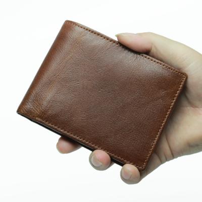 Cina Portafoglio da uomo in pelle personalizzato con logo stampato a caldo e tecnologia di blocco RFID in vendita