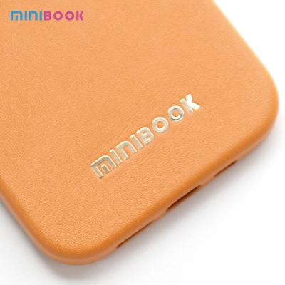 Cina Personalizza Logo in rilievo Refrazione a prova di urti Ricarica wireless Magnetico Pu cuoio custodia per telefono Per Iphone 13 14 Pro Max in vendita