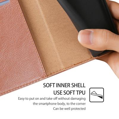 Cina Supporto di ricarica wireless Cassa per telefono in pelle PU per iPhone X XS XR 12 13 14 15 Pro Max in vendita