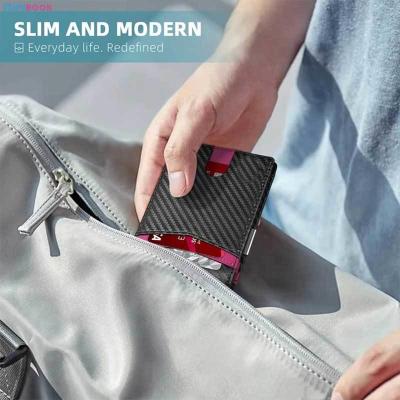 Cina Portatore di schede di blocco RFID OEM/ODM maschile con capacità extra grande e design verticale in vendita