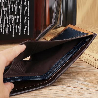 Cina Funzione anti graffi Portafoglio corto da uomo in cuoio PU con portapassaporto e borsa da moneta in vendita