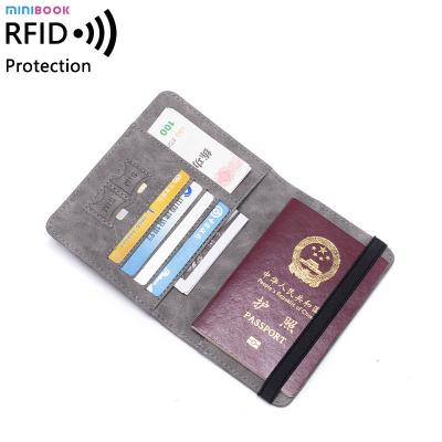Cina Custom Logo Pu Leather Passport Cover Rfid Blocking Passport Holder Travel Wallet With Card Case in vendita