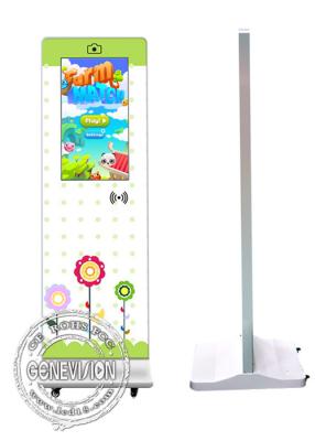 China Kids Education Institution Touch Screen Kiosk 32 Inch Portable NFC Camera Logo Printing for sale