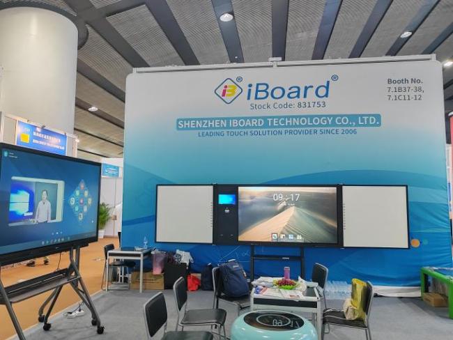 75 Inch Recordable Whiteboard Dual System Compatible With Android Windows Linux Ma OS For Training Presentation 1