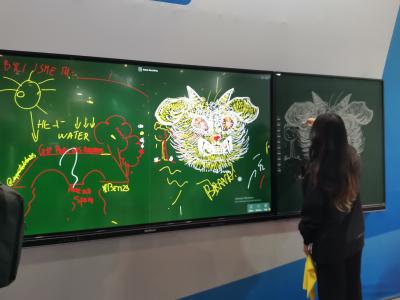 China Grande tamanho TODO em um quadro branco interativo Smart Gravação touch boards para a escola à venda