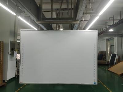 中国 壁掛けのスマートタッチボード 簡単にインストールしデジタル接続するための赤外線技術 販売のため