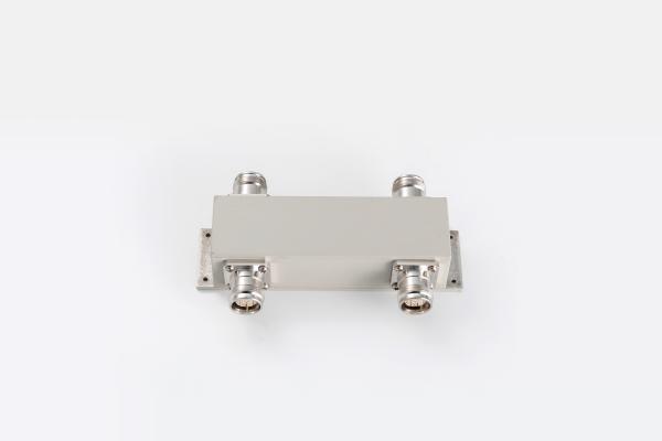 550-6000MHz 2in2out 4.3-10F/NF Hybrid Coupler