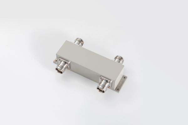 550-6000MHz 2in2out 4.3-10F/NF Hybrid Coupler