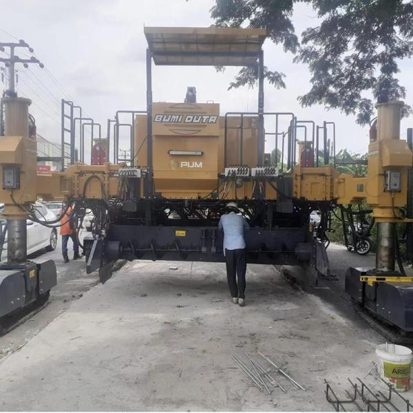 Quality 6 Meter Cement Concrete Slip Form Paver With High Vibration Frequency for sale